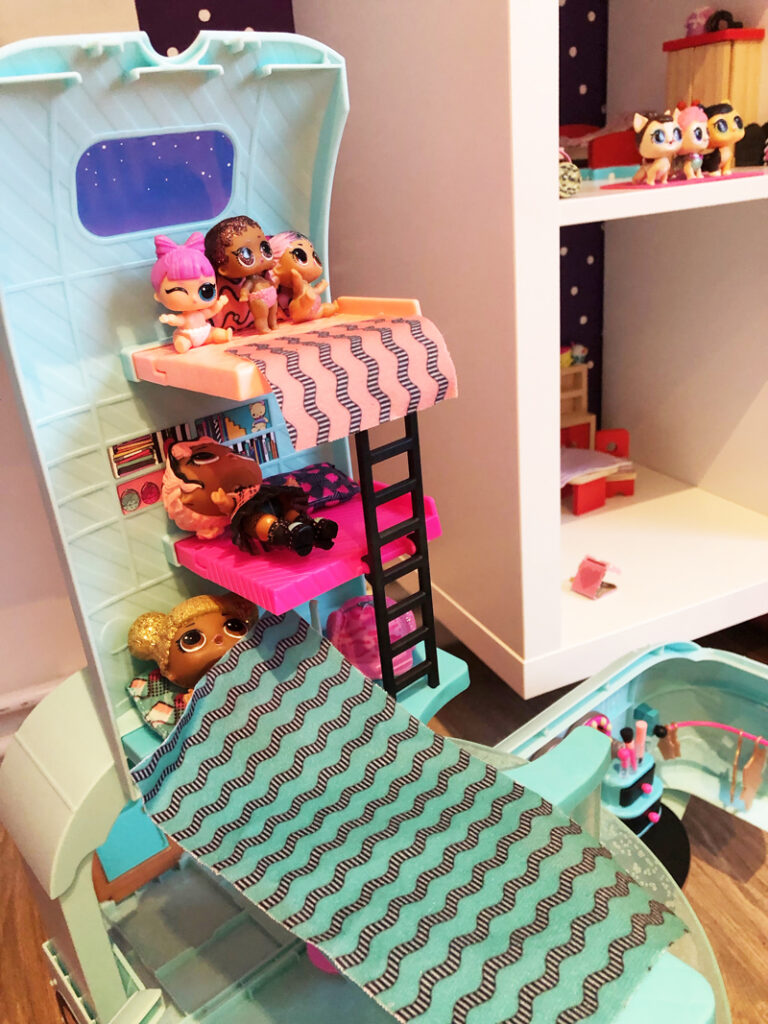 NIEUW: L.O.L. Surprise 2-in-1 Glamper - GIRLSLABEL