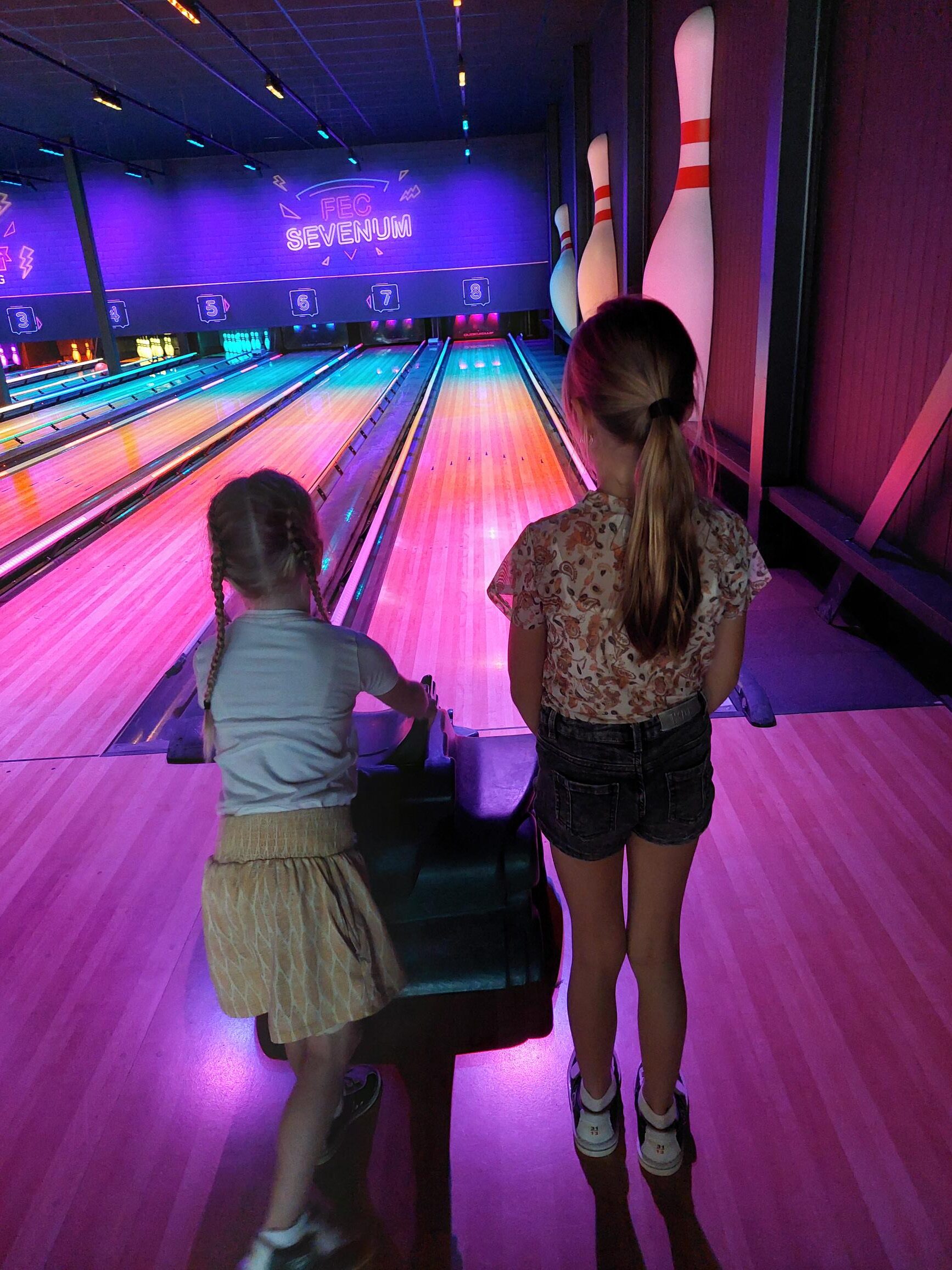 Hyperbowlen bij het FEC sevenum - GIRLSLABEL